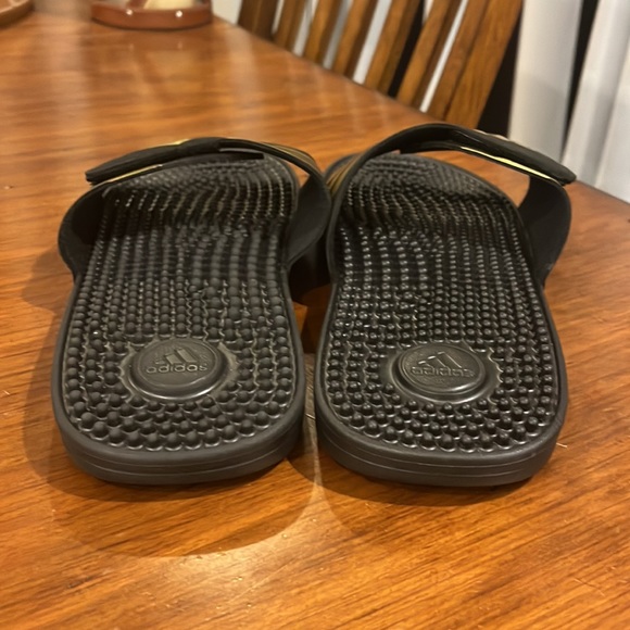 adidas | Shoes | Adidas Adissage Slides Sandals Shoes Black Gold Eg657 ...